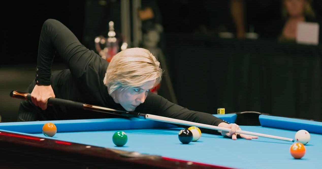 擁有百座冠軍盃！撞球場的「毀滅女公爵」Allison Fisher - 動誌