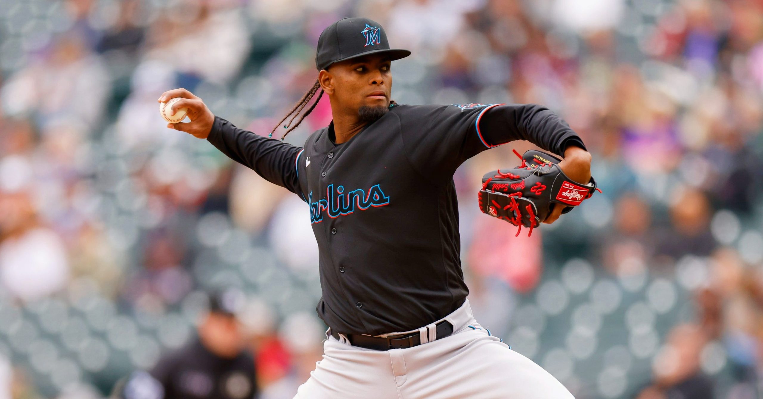 新種魔球誕生？他投出飆破大聯盟紀錄的「神快變速球」打者都變人體電風扇！ - 動誌