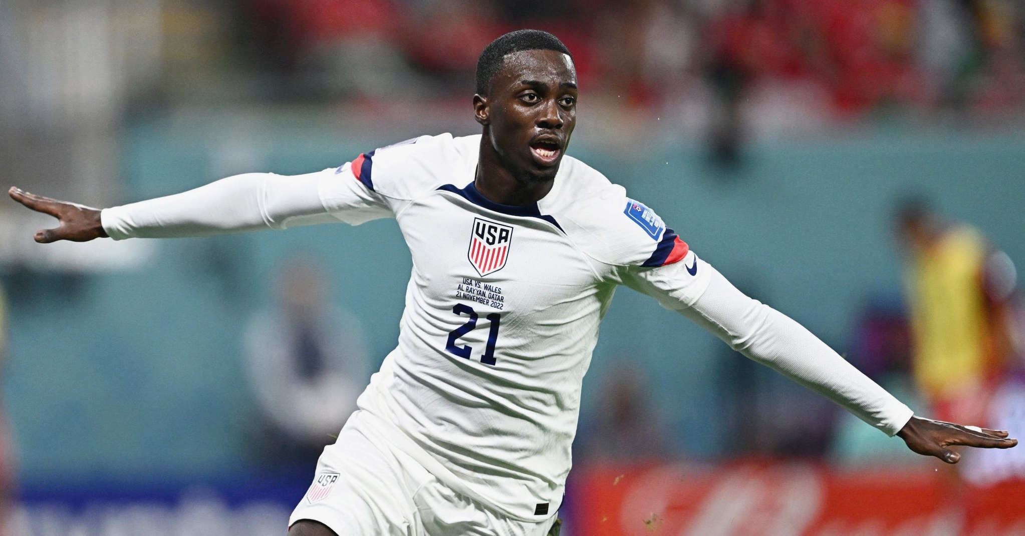 老爸是總統＋最偉大非洲足球員！他擁有「4重國籍」各國搶著邀他踢世界盃 - 動誌